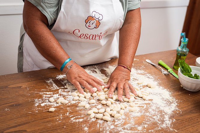 Cesarine: Small Group Pasta and Tiramisu Class in Messina - Highlights of the Culinary Experience