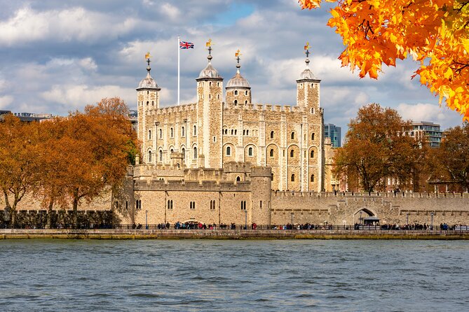 Changing of the Guard, Big Ben, Thames & Tower of London Tour - Accessibility Considerations