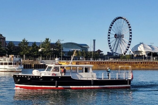 Chicago River Architecture Tour Aboard a Historic Yacht - The Sum Up
