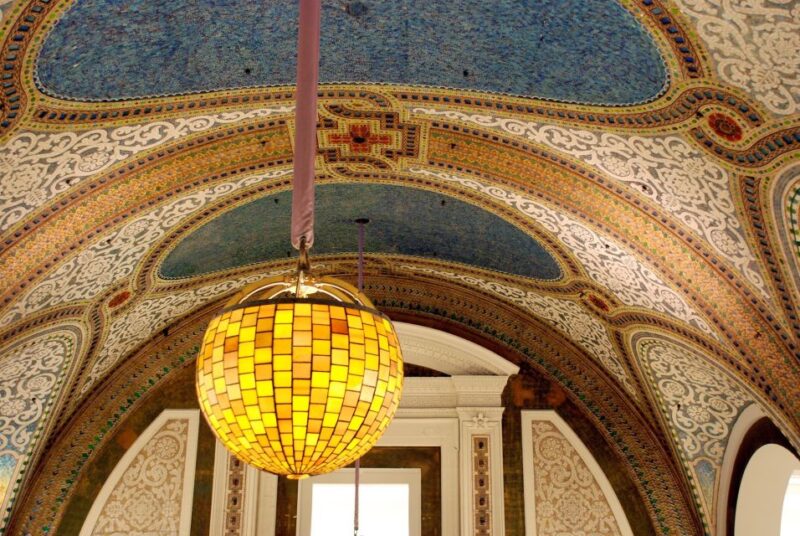 Chicago: Treasures of the Golden Age Walking Tour - The Guides and Their Impact