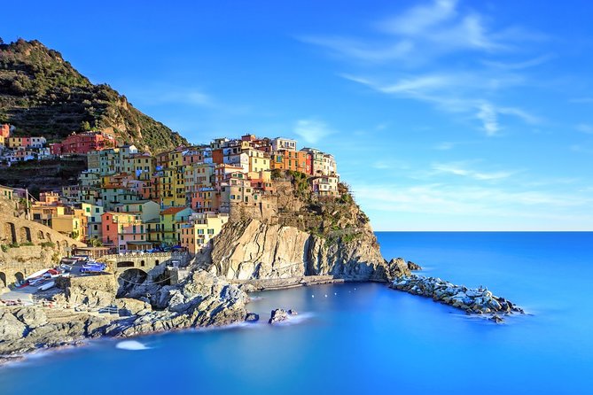 Cinque Terre Tour Small Group Tour From Lucca - Guided Experience