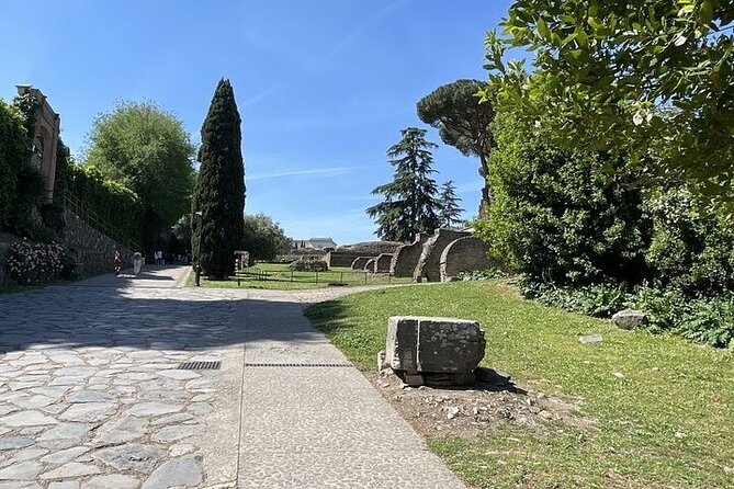 Colosseum Admission With Roman Forum & Palatine Hill Access - Discovering the Roman Forum