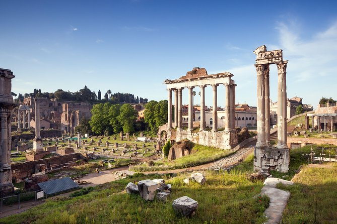 Colosseum Roman Forum Experience With Multimedia Video - Exploring the Colosseum