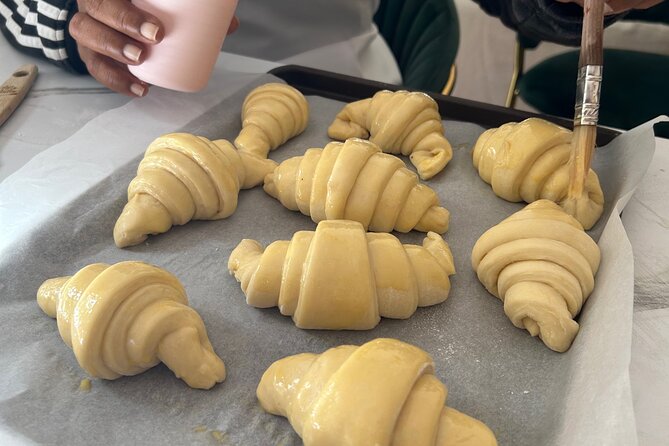 Croissants and Chocolate Croissants With a Pastry Chef in Paris - Personalized Instruction in a Cozy Home Setting