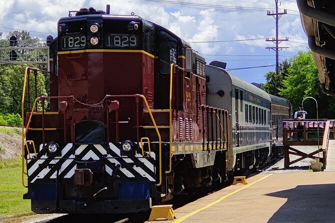 Derailed: Trolley Tour and Train Ride in Chattanooga - Traveler Reviews and Feedback