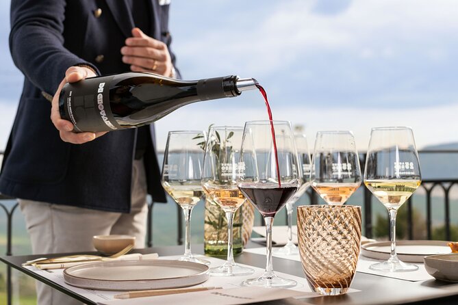 Di Giovanna Winery Tour & 5 Wine Tasting - Unique Features of the Winery