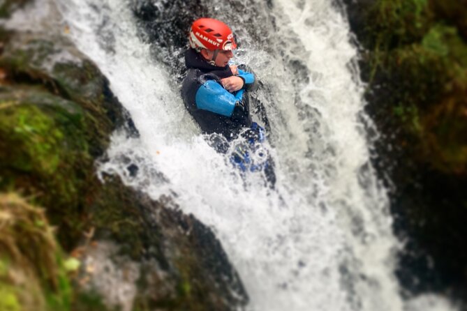 Discover Canyoning in Dollar Glen - Experiencing the Thrills and Challenges