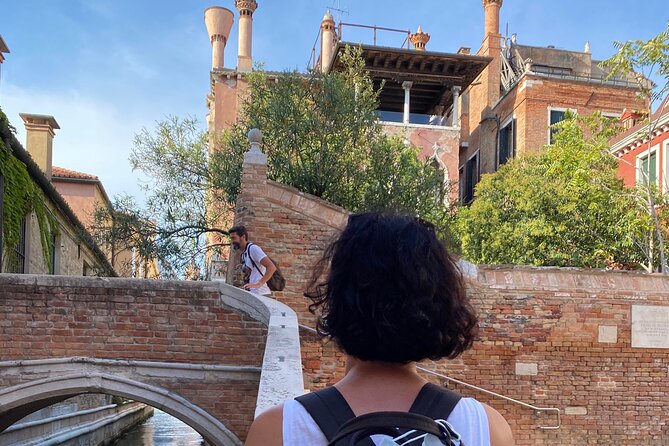 Discover Secrets and Hidden Gems of Venice With a Local: Sightseeing Small Group - Accessibility and Transportation Details