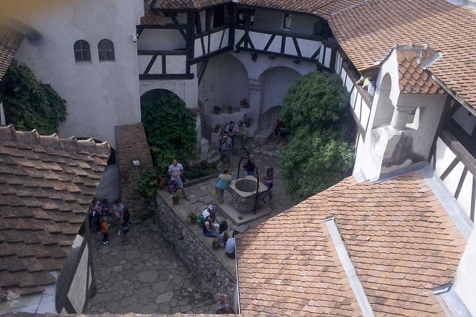 Dracula and Peles Castles Premium Tour with Hotel pick-up - FAQ