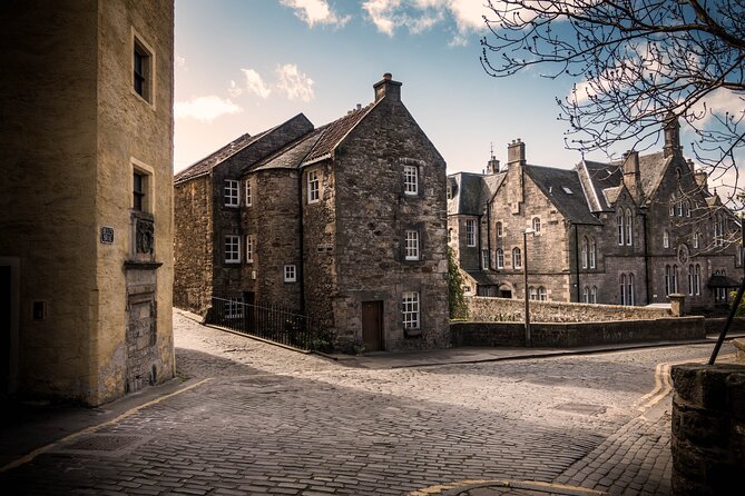 Edinburgh: Old Towns Highlights Walking Tour - Exploring Edinburgh After the Tour