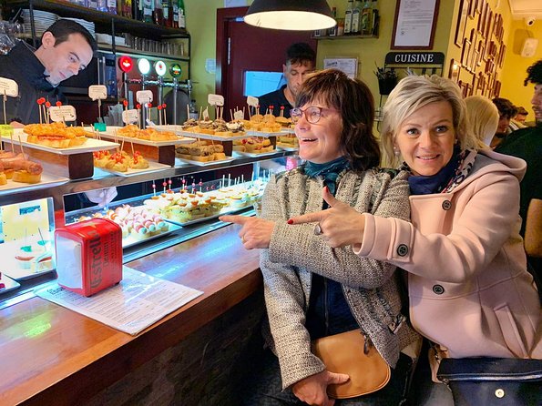Food & Drink Private Tour of Barcelona in Traditional Taverns - Tour Logistics