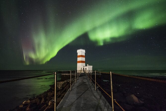 From Reykjavik 4x4 Minibus Northern Lights With Photo and Cocoa - Accessibility and Participation
