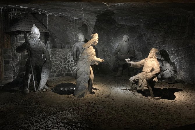 Full Day Tour to Auschwitz-Birkenau and Salt Mine With a Local Guide From Krakow - Traveler Testimonials and Reviews
