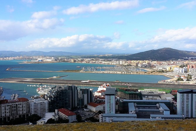 Gibraltar Private Trip From Marbella or Malaga - Discovering St. Michaels Cave and Europa Point