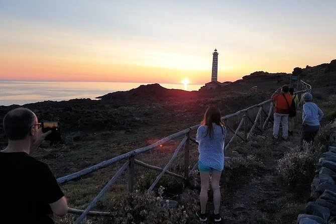 Guided Geological Excursion to Ustica - Educational Aspects of the Guided Tour