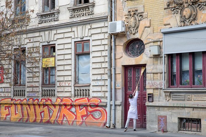 Instahood Stories - Neighborhood Charm