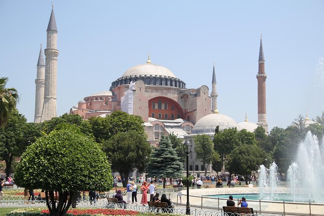 Istanbul Delights: A Journey Through Flavor and History - Unraveling Istanbuls Captivating History