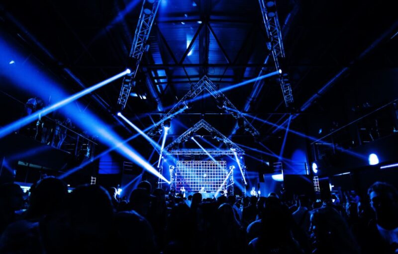 Las Vegas Private Party Bus Club Crawl - Analysis of Value