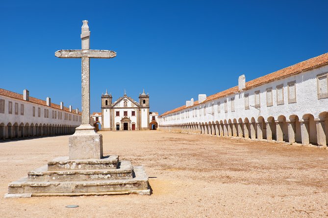 Lisbon Off-The-Beaten-Path Small Group Tour: Sesimbra, Arrabida & Wine Tasting - Taking in the Local Culinary Scene