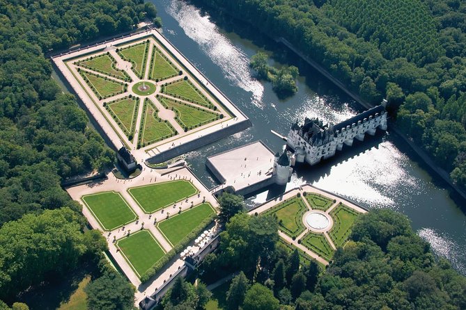 Loire Valley Most Visited Castles Private Tour From Tours or Amboise - Tour Schedule and Accessibility
