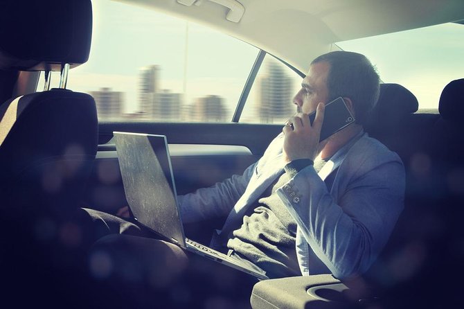London Heathrow Airport Transfer - Accessibility and Group Sizes