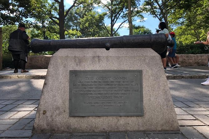 Lower Manhattan Tour: The Remnants of Dutch New Amsterdam! - Accessibility Features of the Tour