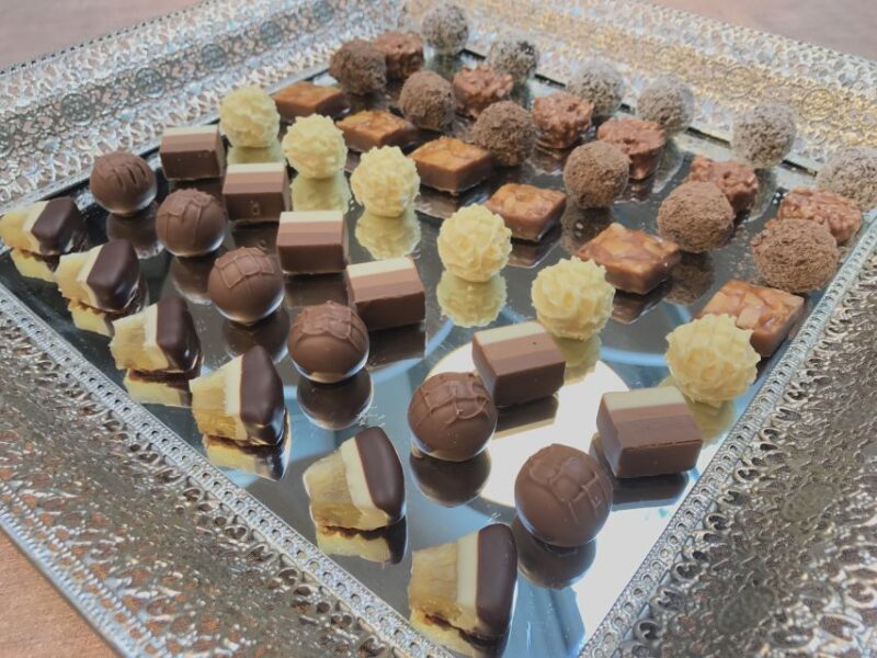 Lucerne: History Walking Tour W/ Chocolate & Cheese Tastings - Scenic Lift to Lucerne Castle