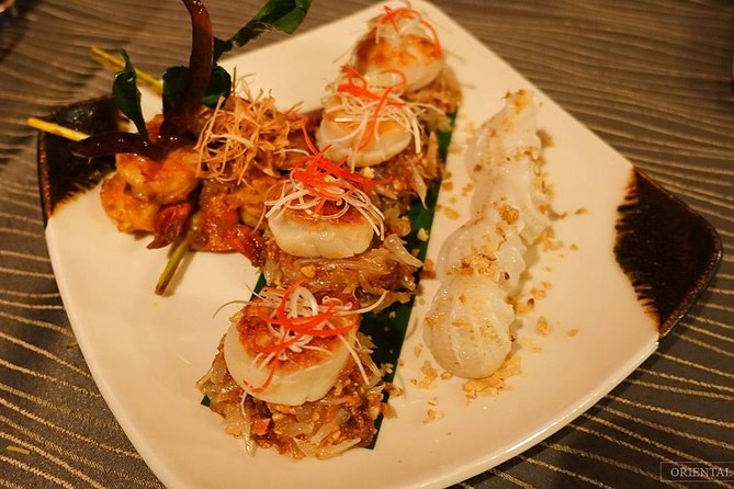 Manohra 5 Star Luxurious Dinner Cruise in Bangkok - FAQ