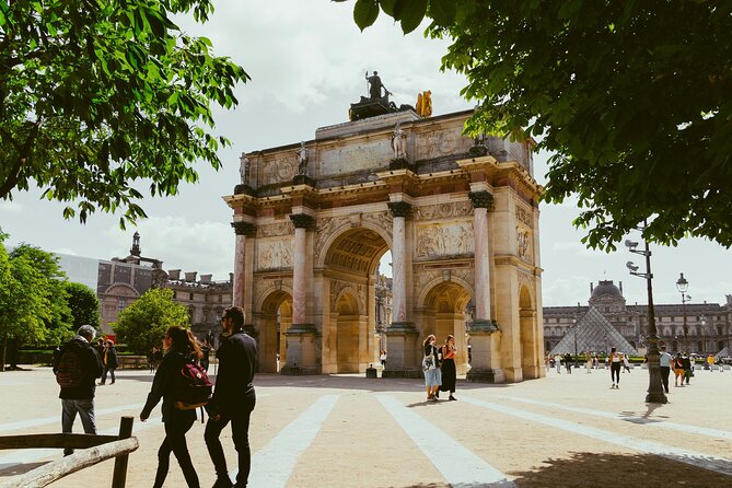 Napoleon Bonaparte: Life & Legacy Guided Tour + Visit to His Tomb - Destination Les Invalides: The Final Resting Place