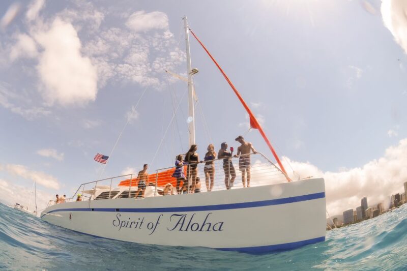 Oahu: Hilton Hawaiian Village Snorkel Tour - Comfort and Convenience Onboard