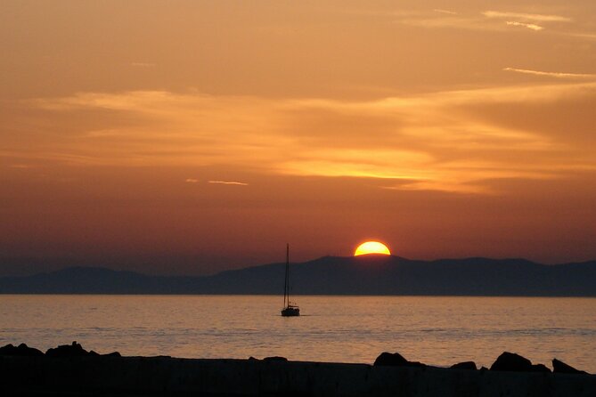 Odyssey of the Secrets of Santorini - A 3-hour Private Tour - Exploring Santorinis Hidden Gems