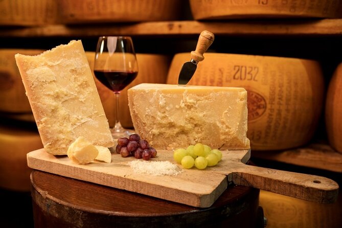 Parmigiano Cheese Factory Visit and Tasting - Tasting and Farm Tour Experience
