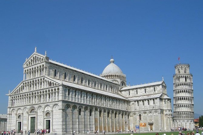 Pisa and the Leaning Tower Afternoon Tour From Florence - Ascending the Leaning Tower
