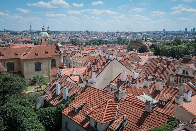 Prague Castle Grounds & Highlights ️Small-Group With Pragueway - Exploring the Iconic St. Vitus Cathedral