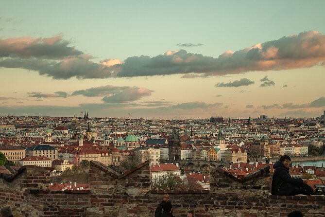Prague Walking Tour in German: Old Town and Prague Castle - Weather and Dress Code