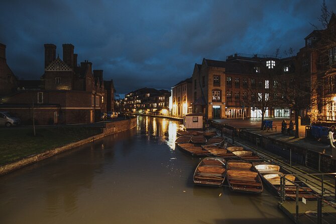 Private | Cambridge University Ghost Tour Led By University Alumni - Explore Cambridges Haunted Past