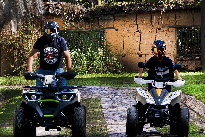 (Private Guatapé) Mansion Pablo Escobar+Paintball+Cuatrimoto+Boat - Visit an Animal Farm and Interact With the Locals