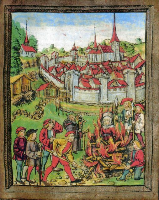 Private Medieval Walk in the Historic Centre of Lucerne - Guide and Storytelling