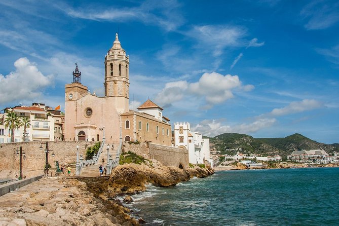 Private Tarragona and Sitges Tour With Hotel Pick-Up From Barcelona - Modernist Architecture in Sitges