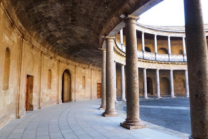 Private Tour of the Alhambra to Travel Back in Time. NO TICKETS - Uncovering the Alhambras Captivating History