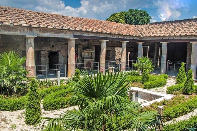 Private Tour: Pompeii and Sorrento From Rome - Exploring the Archaeological Wonders of Pompeii