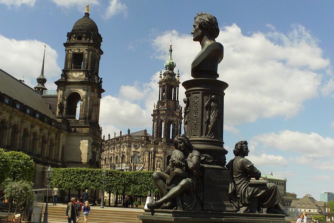 Public Guided Tour of the Old Town Including a Tour of the Frauenkirche - Traveler Reviews