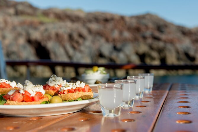 Santorini Caldera Sunset Traditional Cruise With Meal and Drinks - Recommended Tips