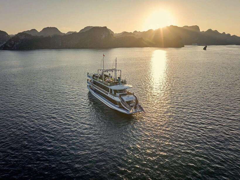 SEA LION CRUISE - 6-hour exploring Halong bay - The Sum Up