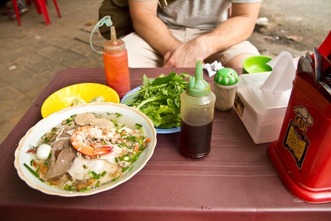 Small-group Street Food Lover by Motorbike (04 hours) - FAQ