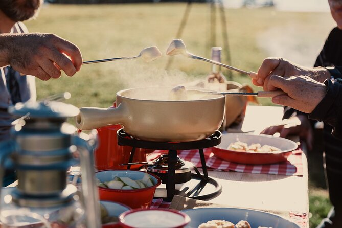 Sunset Hike With Outdoor Cheese Fondue Dinner - The Heart of Swiss Cuisine: Enjoying a Traditional Cheese Fondue