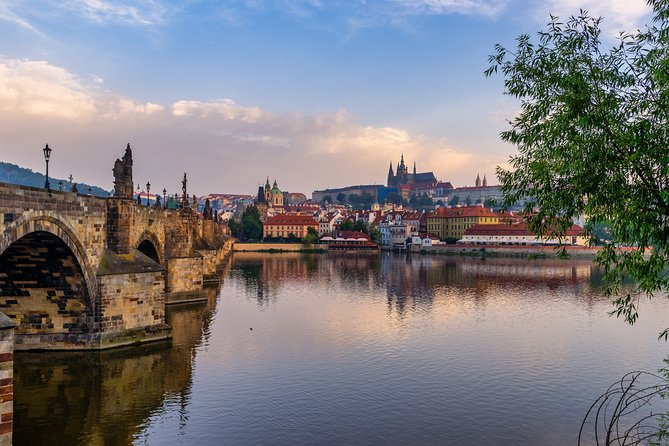Vienna to Prague - Private Transfer With 2 Hours of Sightseeing - Customer Feedback and Experiences