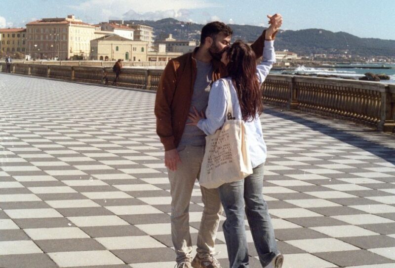 Vintage Photographer in Florence (Perfect for Couple) - Capturing the Essence of Florence