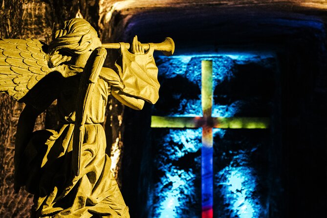 Visit to Zipaquirá & Guatavita Private Tour From Bogotá (9 Hrs.) - Exploring Zipaquirá Salt Cathedral