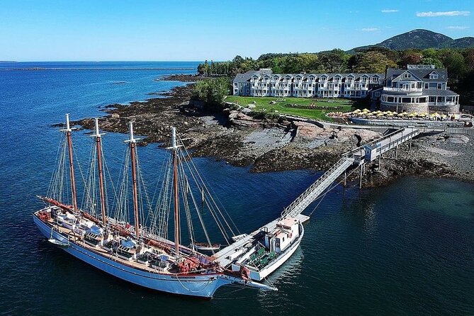 2-Hour Windjammer Sailing Trip in Maine with Licensed Captain - The Sum Up